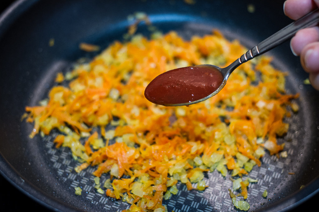 Russian schi (cabbage soup) | milkandbun