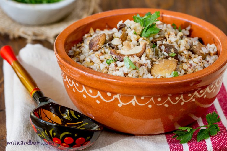 Russian buckwheat kasha with mushrooms | milkandbun